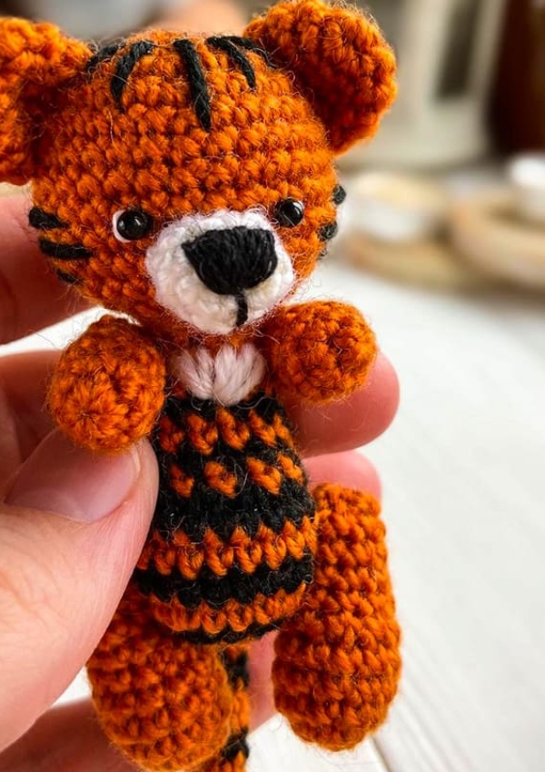 Tiny Tiger Amigurumi Crochet PDF Free Pattern - Lovelycraft