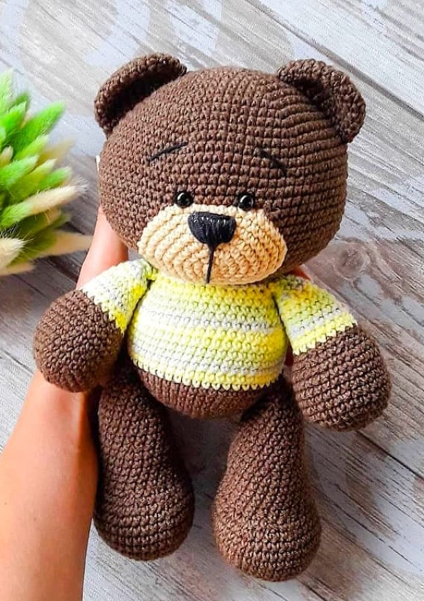 Pequeño Oso de peluche PDF Amigurumi Patrón Gratis - Lovelycraft